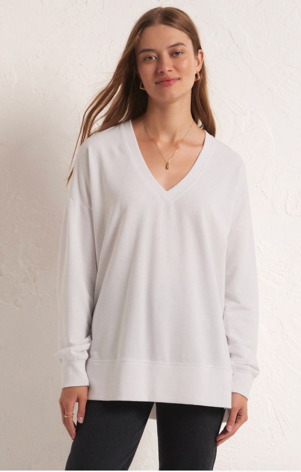 Modern V-Neck Weekender | Flipflopogram Modern V-Neck Weekender | Flipflopogram